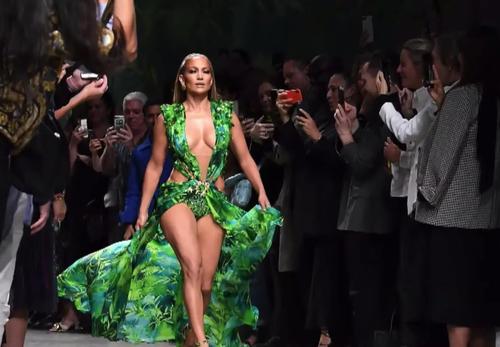 Jennifer Lopez Wore That Infamous Grammys Dress 20 Years Later At The
